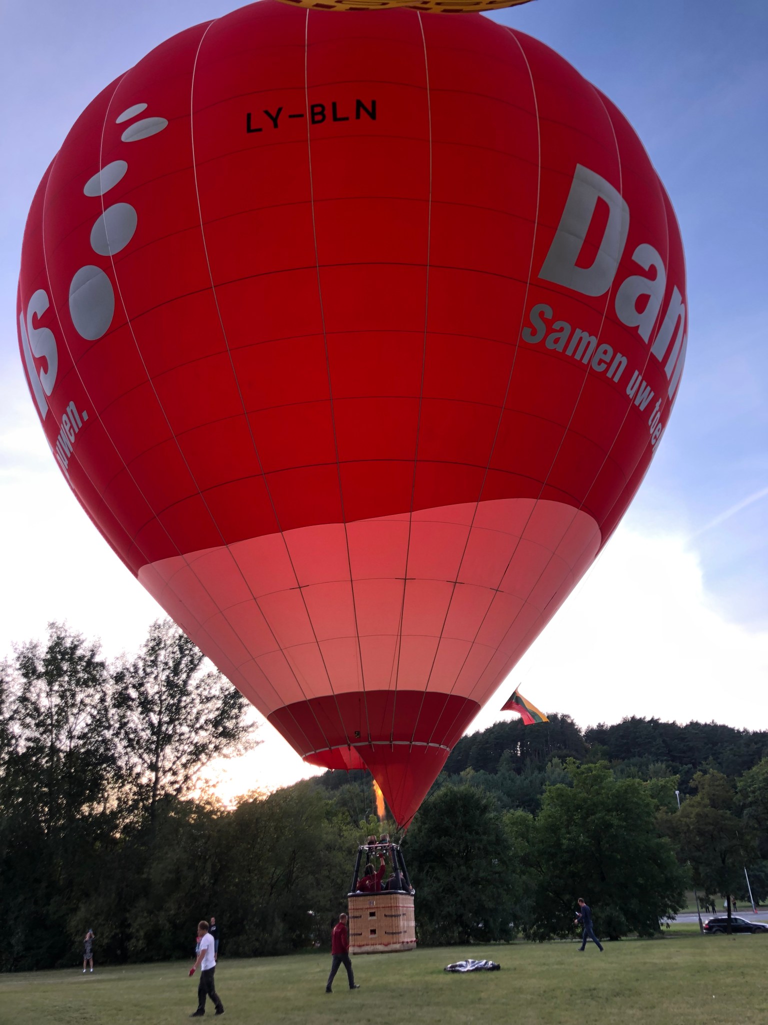 Experience a Hot Air Balloon Ride in Vilnius, Lithuania – Plan for me dani